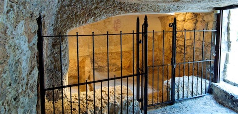 Visiting Golgotha and the Garden Tomb – Looking for the Blessed Hope